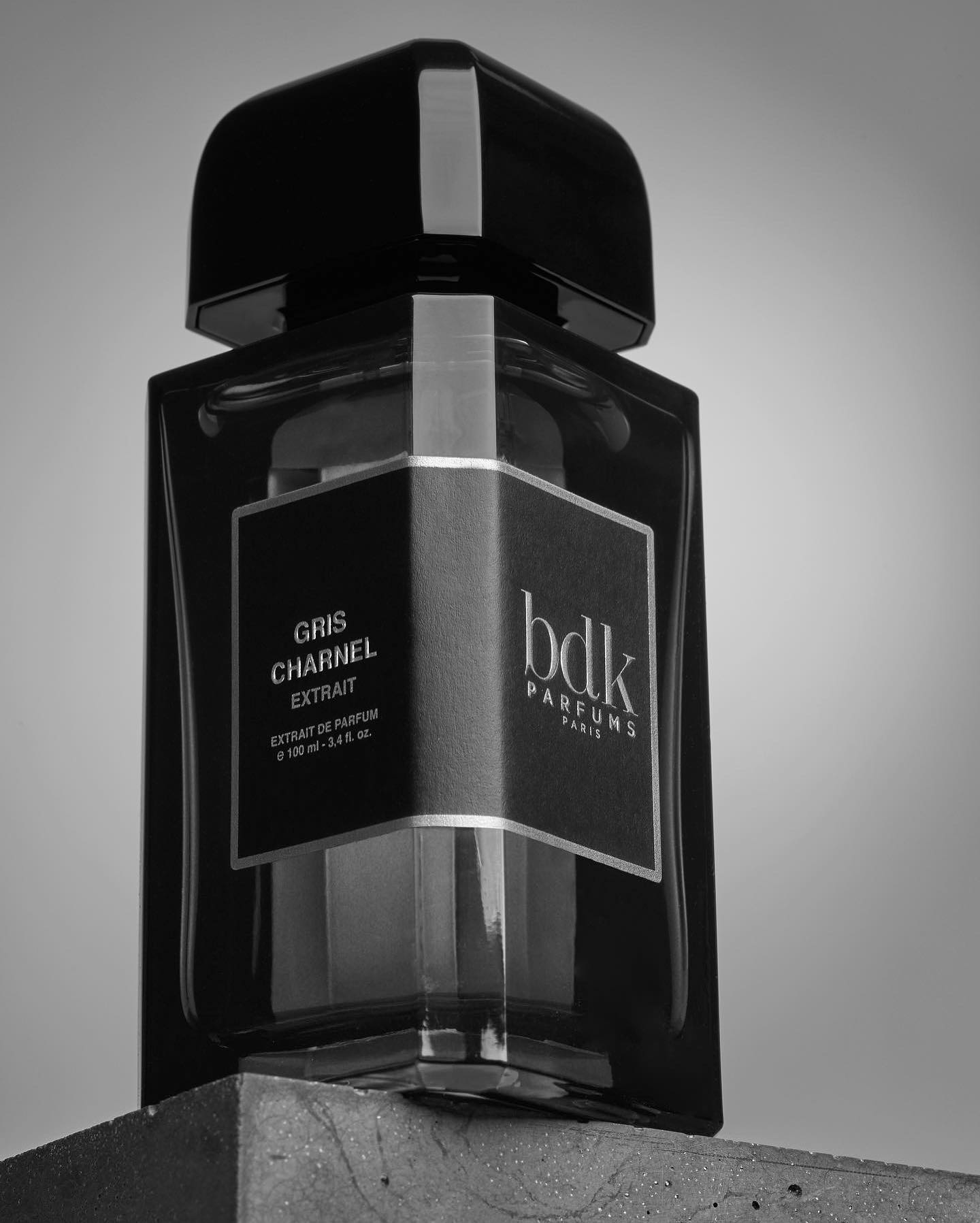 Gris Charnel Extrait Decants – ScentTaste